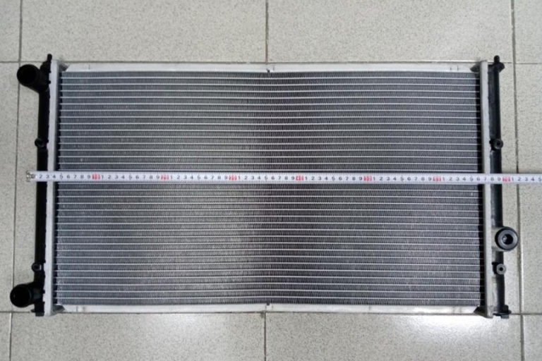 RADIATOR - VOLKSWAGEN POLO 96-00 1.6/1.9 - Twincell