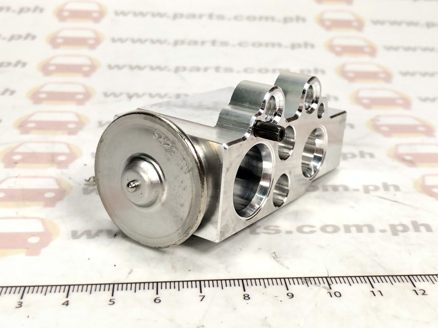AC EXPANSION VALVE - AUDI A4/A5/Q5/RS4/RS5 10-14 - Twincell