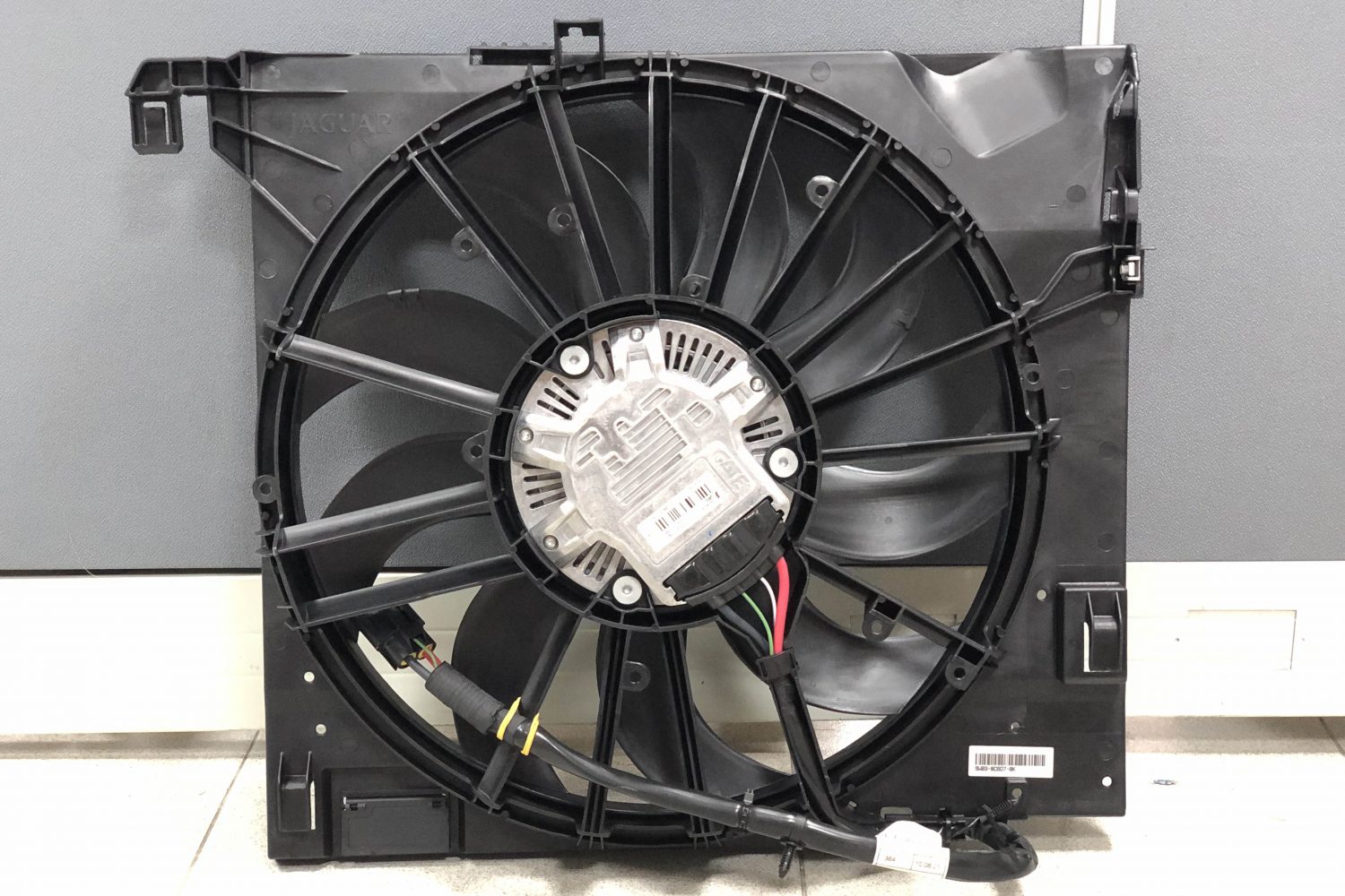 FAN MOTOR ASSY - JAGUAR XF/XJ/XK 5.0L '12 - Twincell