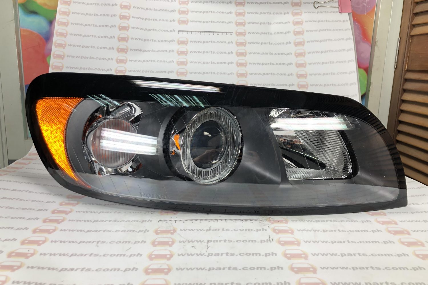 HEAD LIGHT RH - VOLVO C30/C70 07-10 - Twincell