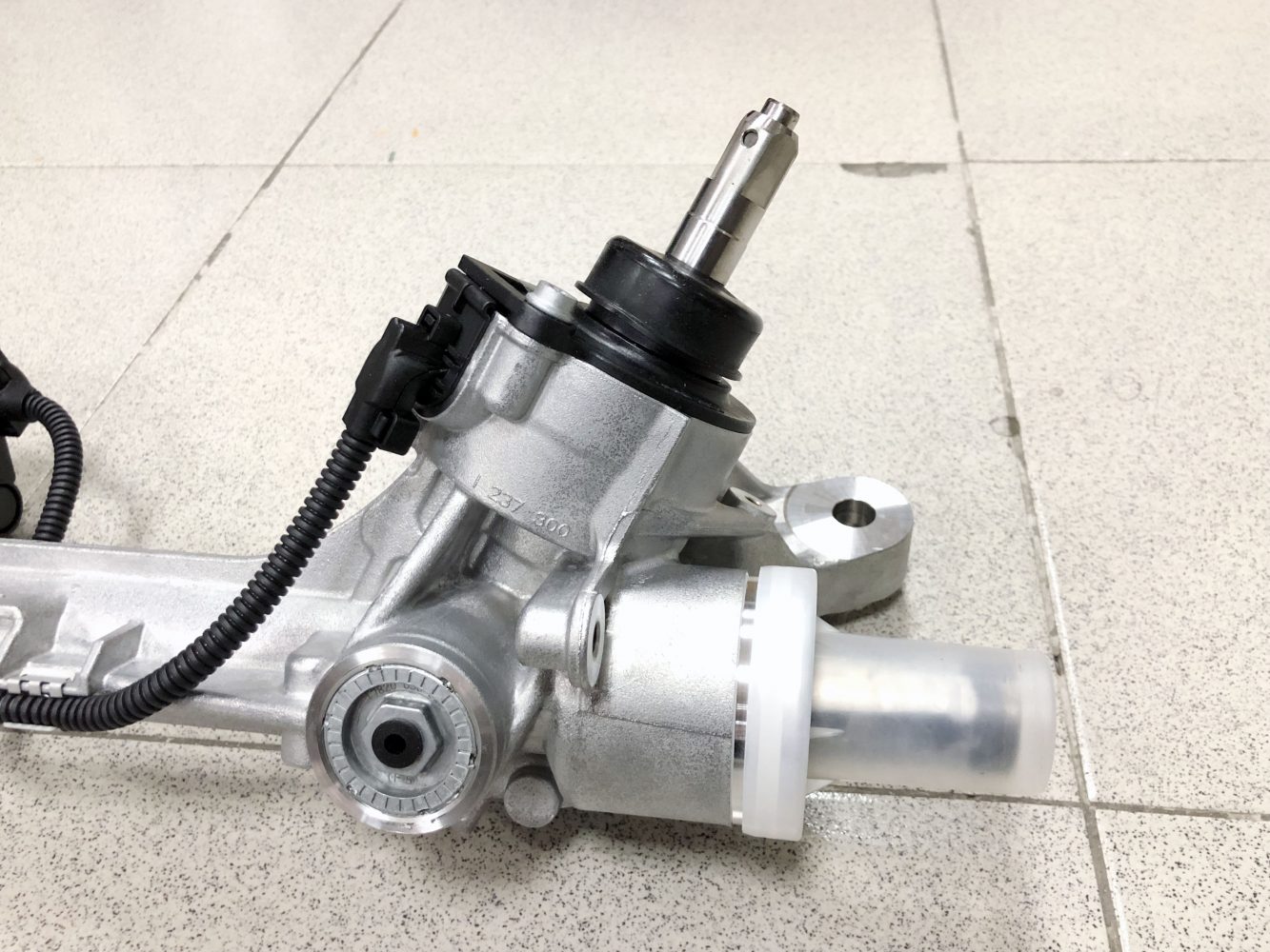 POWER STEERING ASSY - L405 5.0 V8 14-19 (ELECTRIC) - Twincell