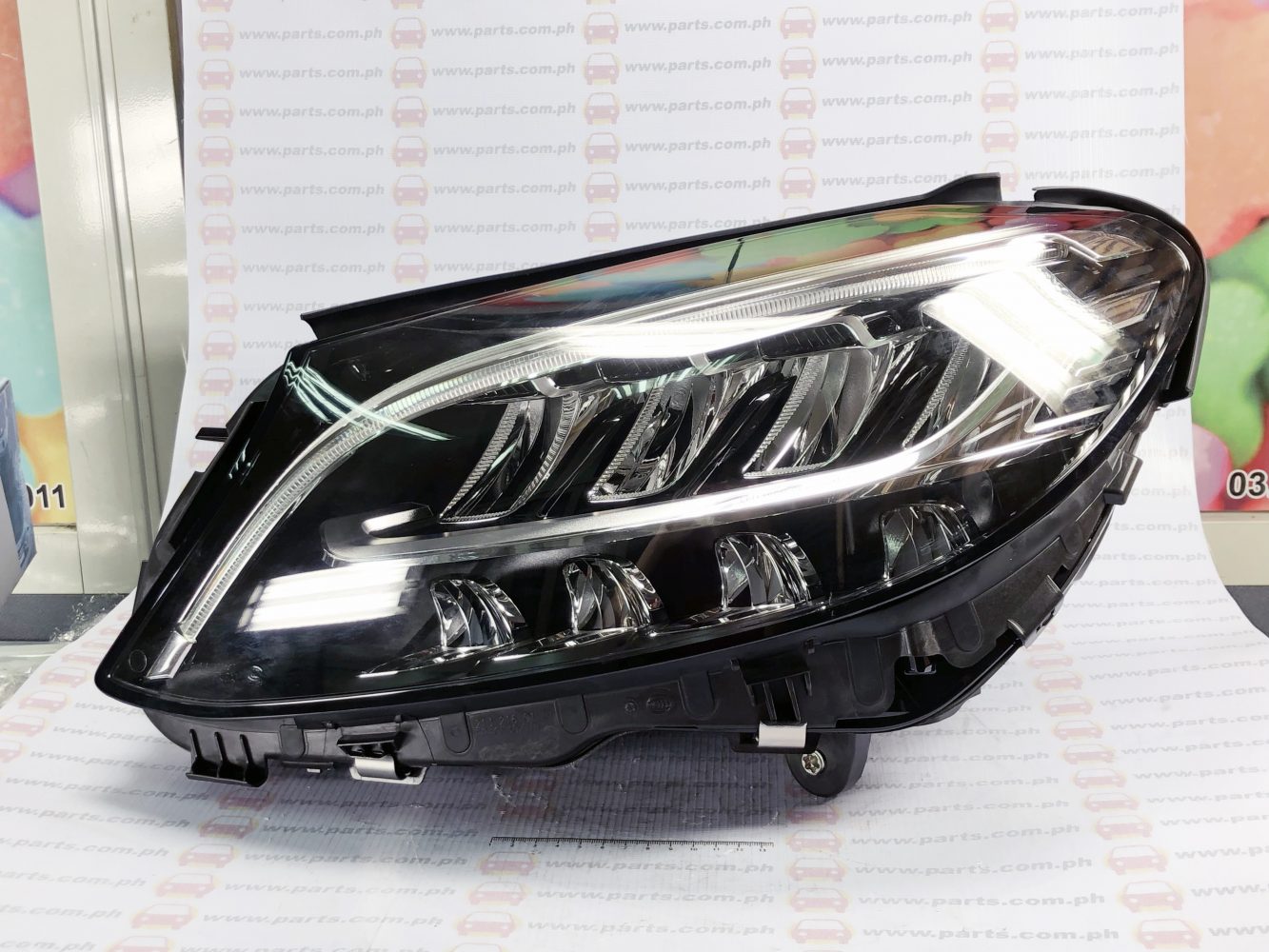 HEAD LIGHT LH - MERCEDES BENZ W205 C 180 - Twincell
