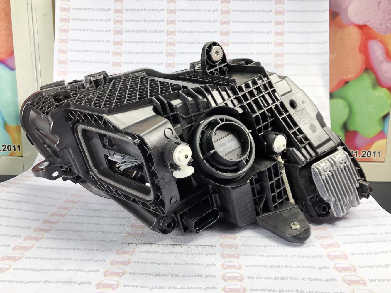 HEAD LIGHT LH - MERCEDES BENZ W205 C 180 - Twincell