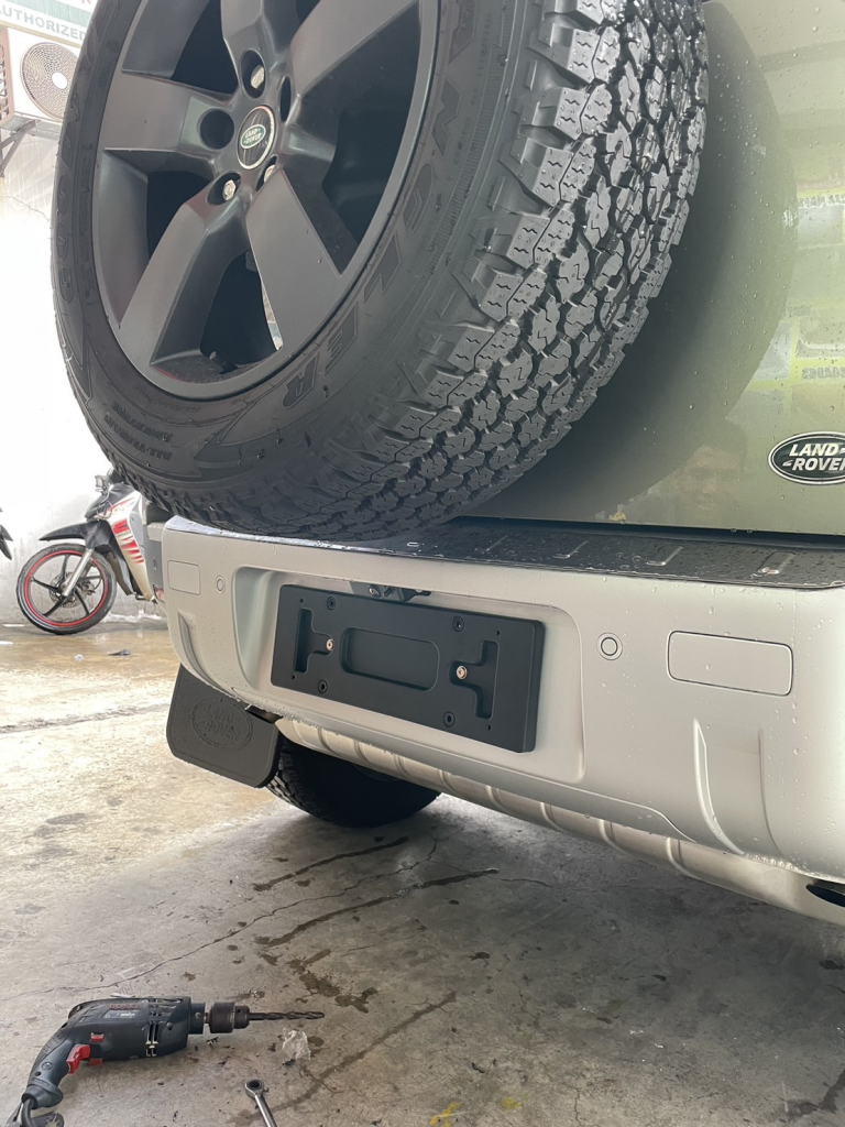 Car plate holder Rear - Land Rover defender L663 2020 - Twincell